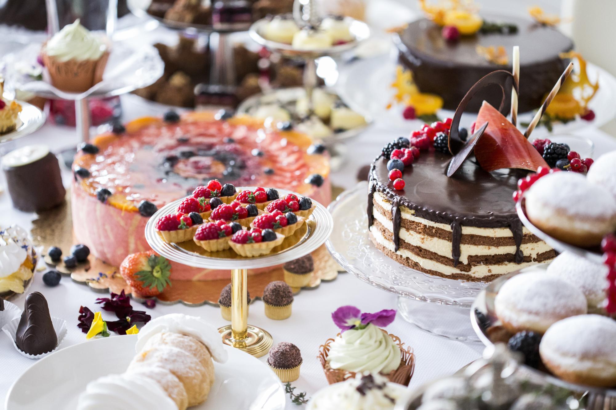 New Semester Desserts – The Looking Glass